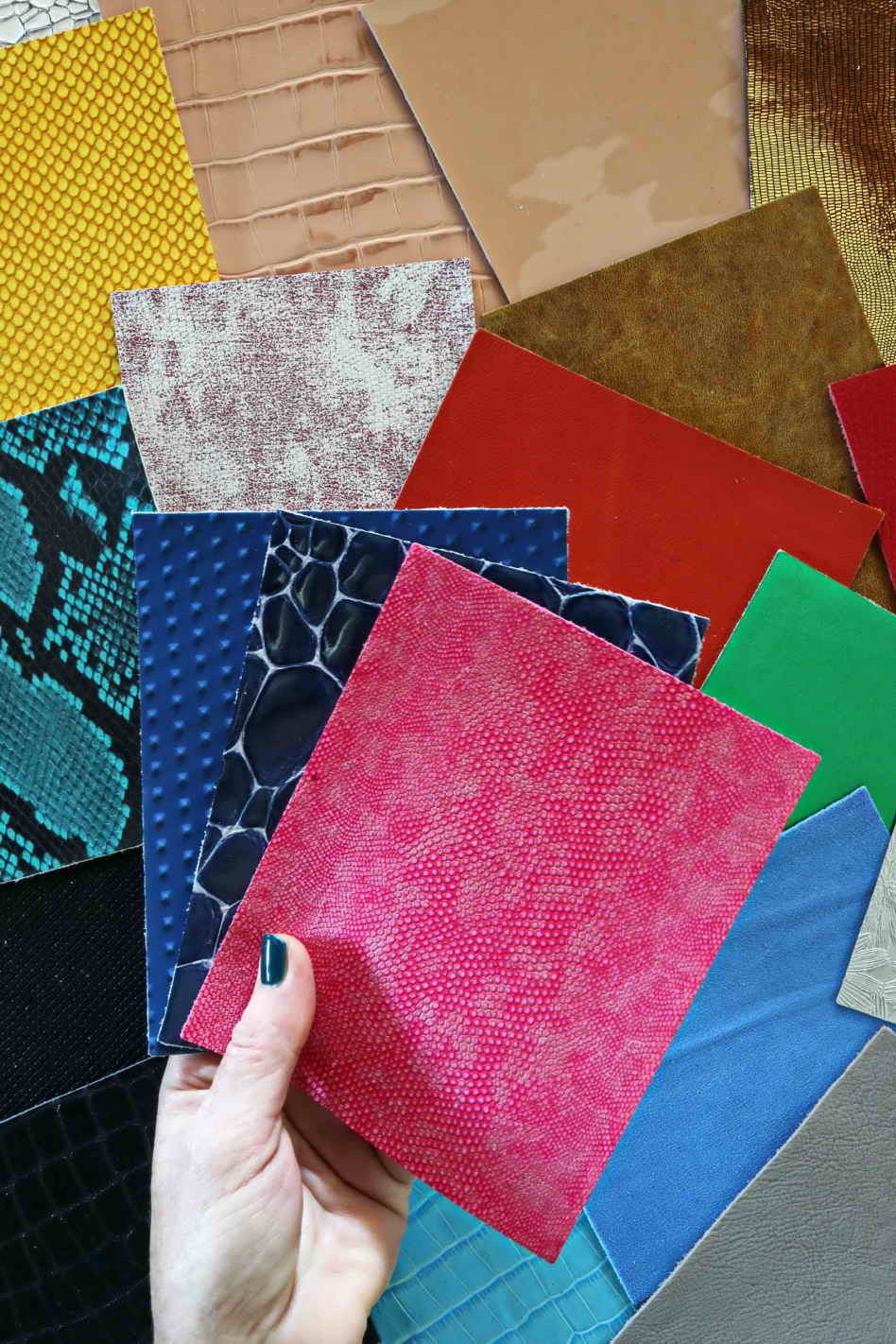 30 Leather sheets, ramdom assortment of selected PRE-CUT leather pieces ...