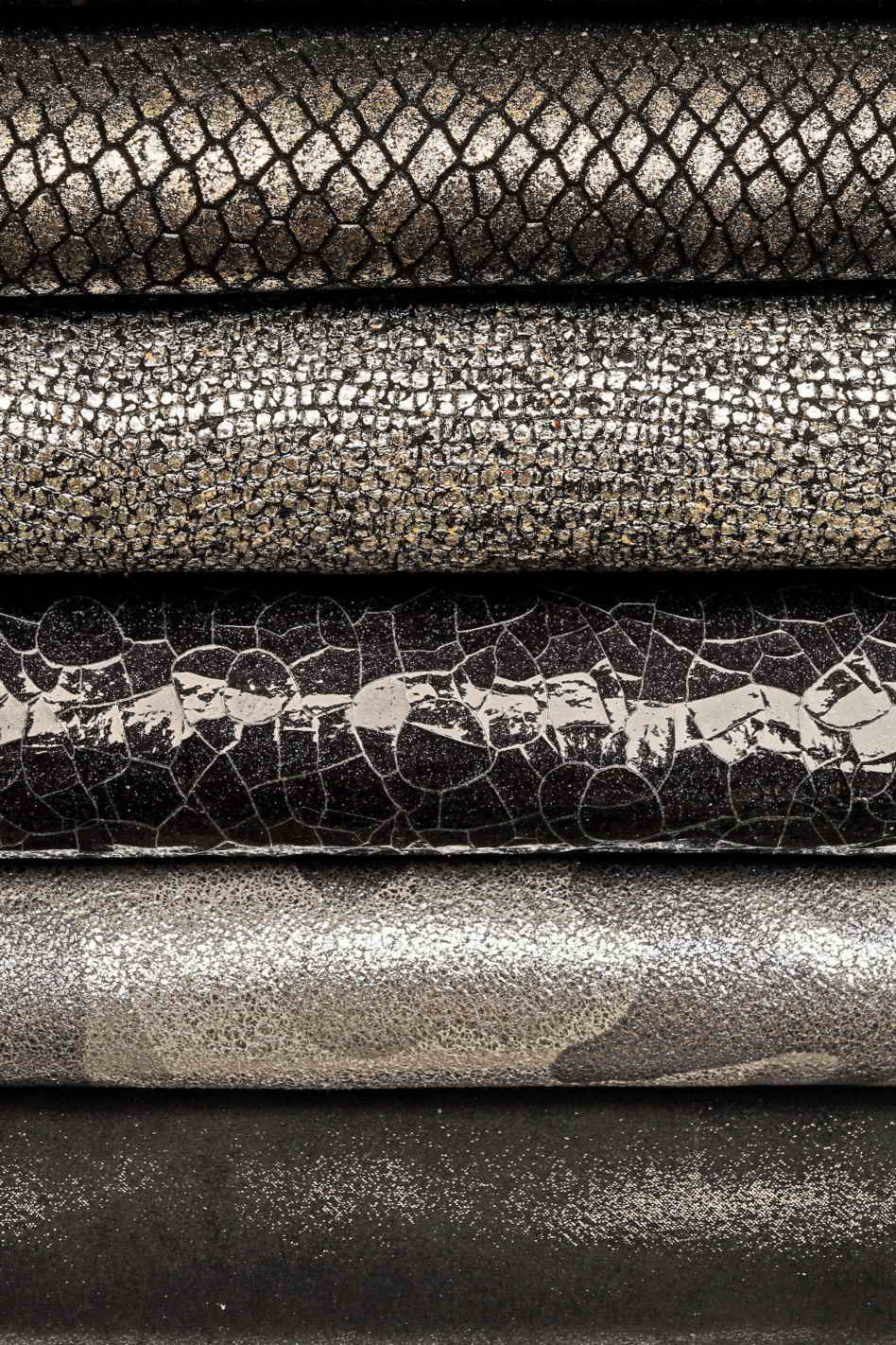 Boundle of 6 METALLIC printed leather skins, black, silver, steelmetal ...